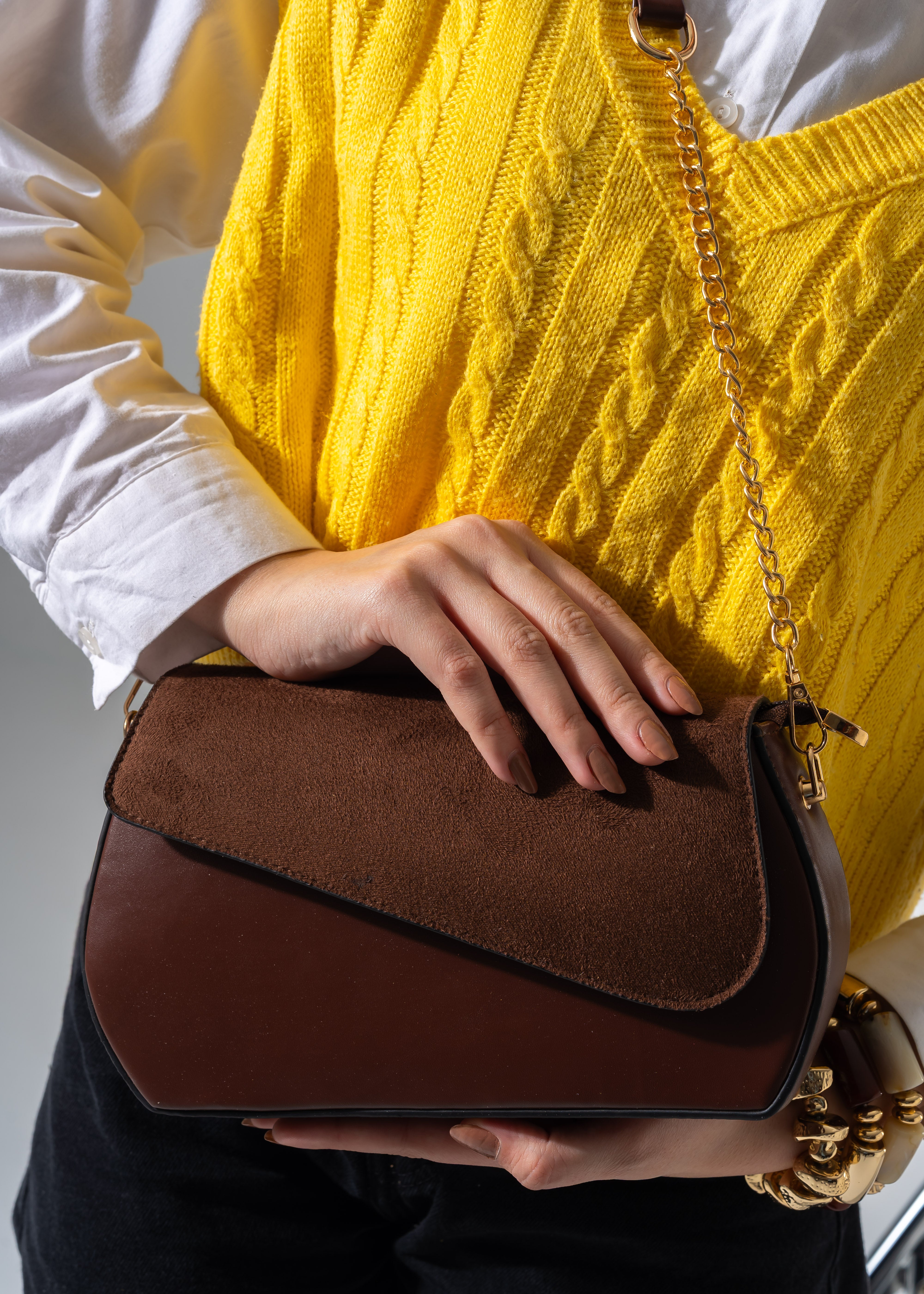 Asymmetric Flap Crossbody-brown – cannella